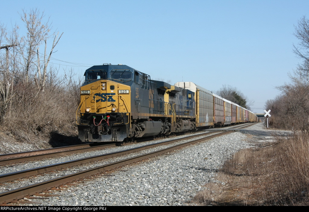 CSX 525 and train Q217